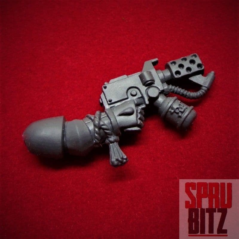 Blood Angel Death Company Right Arm Hand Flamer – Spru Bitz