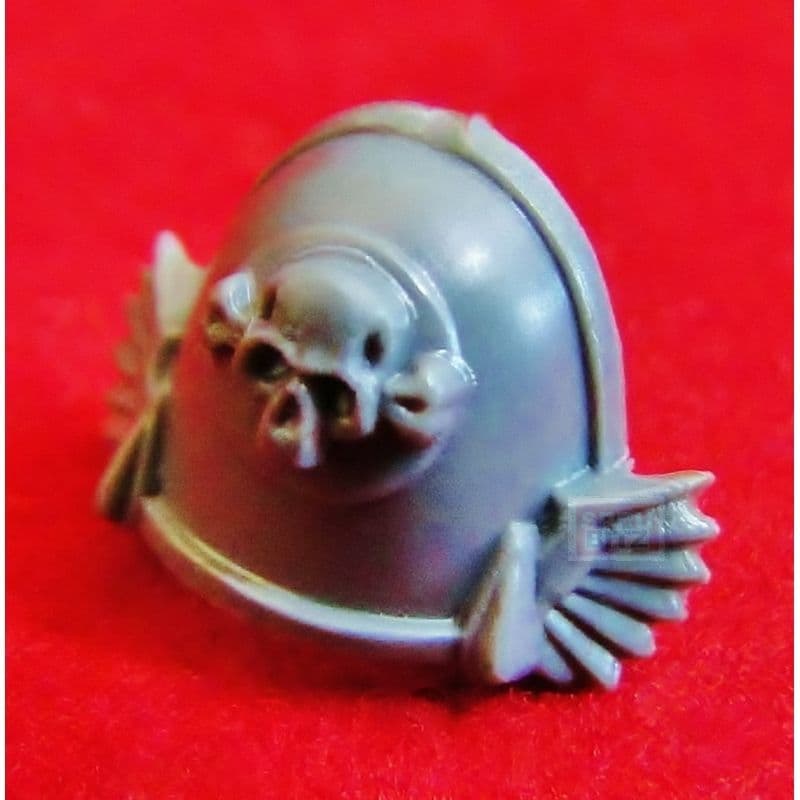 Blood Angel Sanguinary Guard Shoulder Pad (skull & wing) – Spru Bitz