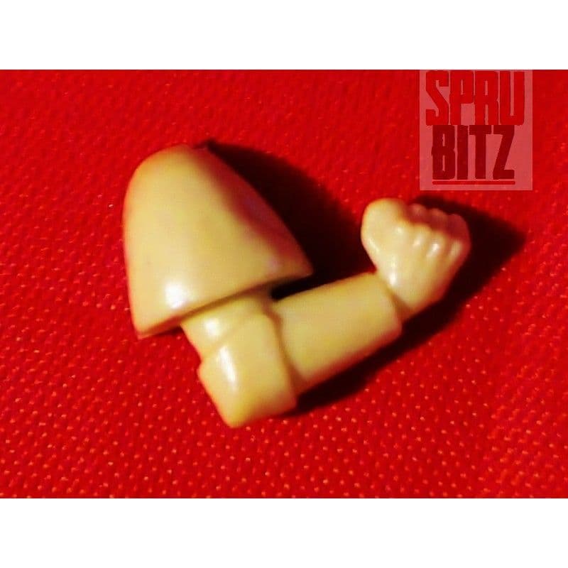 Rogue Trader Space Marine Right Arm | Spru Bitz | oldhammer